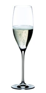 riedel vinum pay 3 get 4 value set cuvee champagne glass