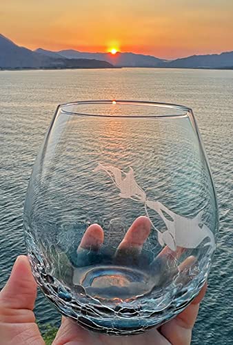 Orca Whale Gifts, Christmas Gifts for Mom, Killer Whale Orca Handmade Etched Crackle Wine Glass Orca Gifts for Beach Party