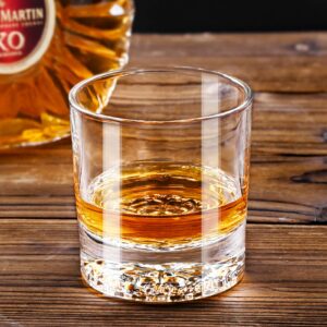 PARACITY Whiskey Glasses, Lion Pattern Thick Bottom, 10.6oz Old Fashioned Glasses for Whiskey, Gin, Vodka, Whiskey Glasses Set of 2, Gift for Men, Father's Day Gift