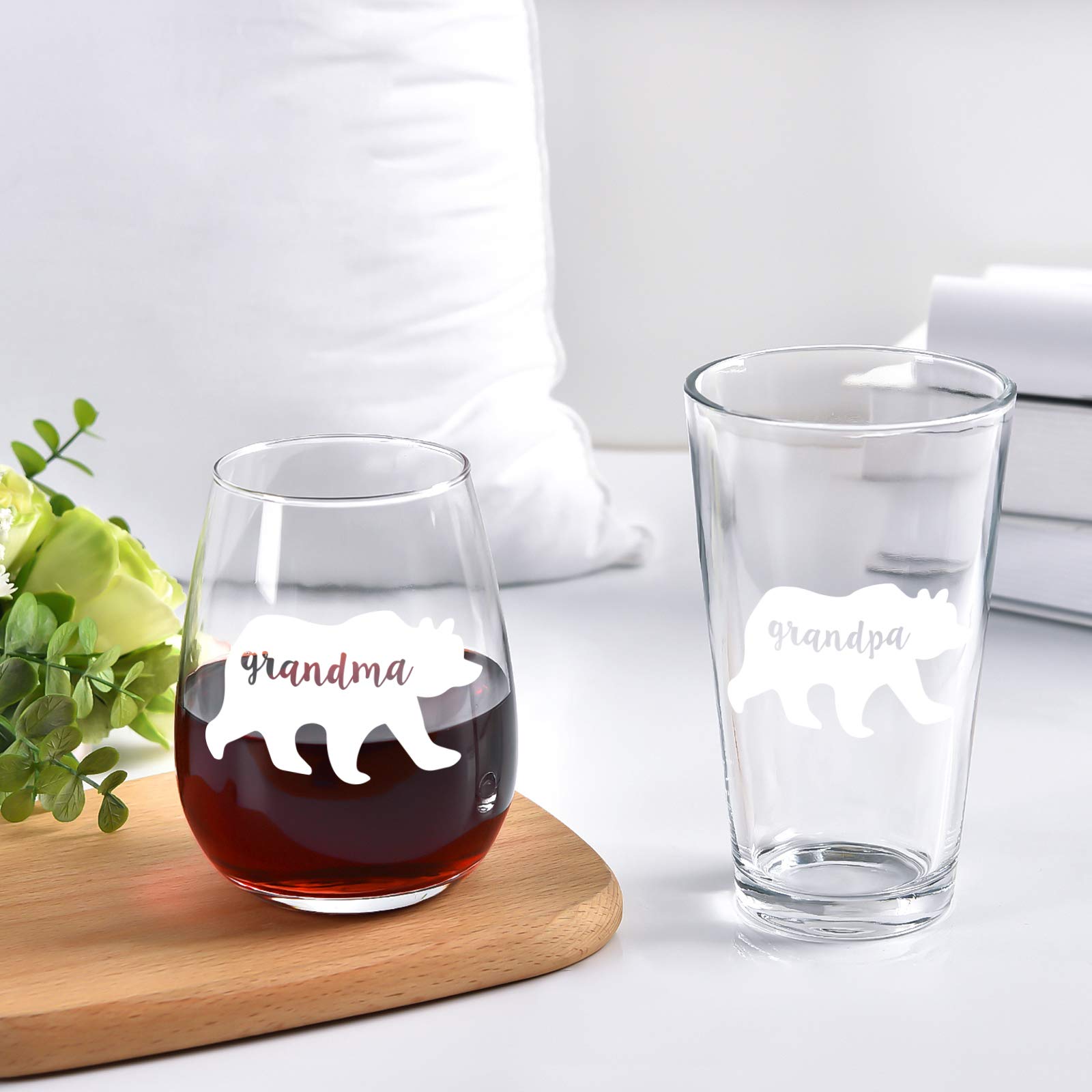 Grandpa Grandma Wine Glass Set, Grandma Bear Wine Glass Grandpa Bear Beer Glass for Grandparents, New Grandparents, Gift Idea for Birthday Christmas Mother's Day Baby Shower Baby Announcement, 15Oz