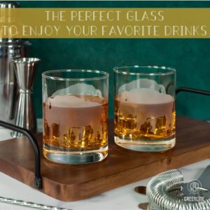 Greenline Goods Buffalo Etched Whiskey Glasses – 11 oz Set of 2 Buffalo Cocktail Glass - Old Fashioned Bar Set, Crystal Whiskey Glasses, Decor Cocktail Cabin Glasses Set - Buffalo Bourbon Glasses