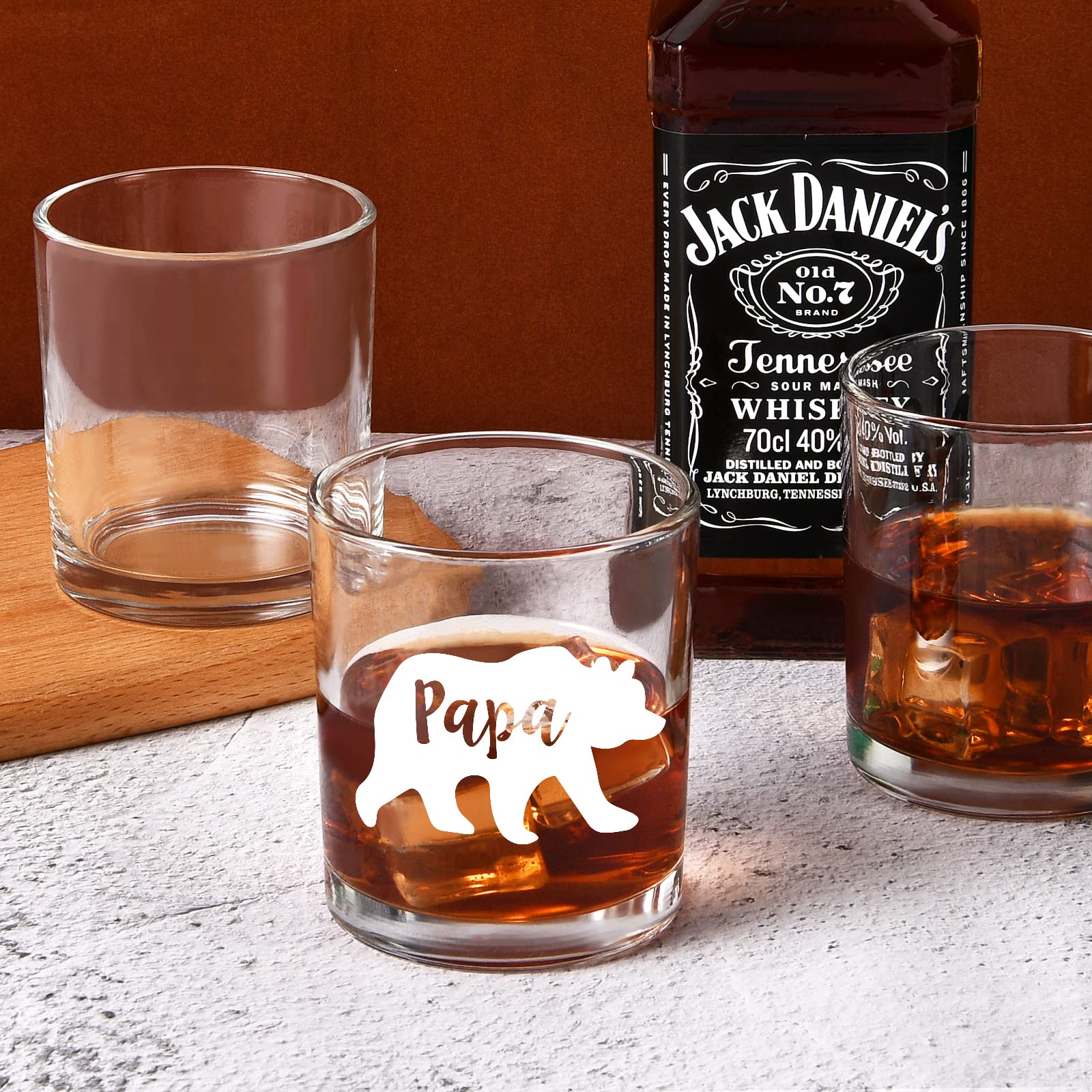 DAZLUTE Father's Day Gifts, Dad Gifts, Papa Bear Whiskey Glass, Christmas Birthday Gift Ideas for Papa, Dad, Father, Men, 10Oz Papa Old Fashioned Glass (transparent)