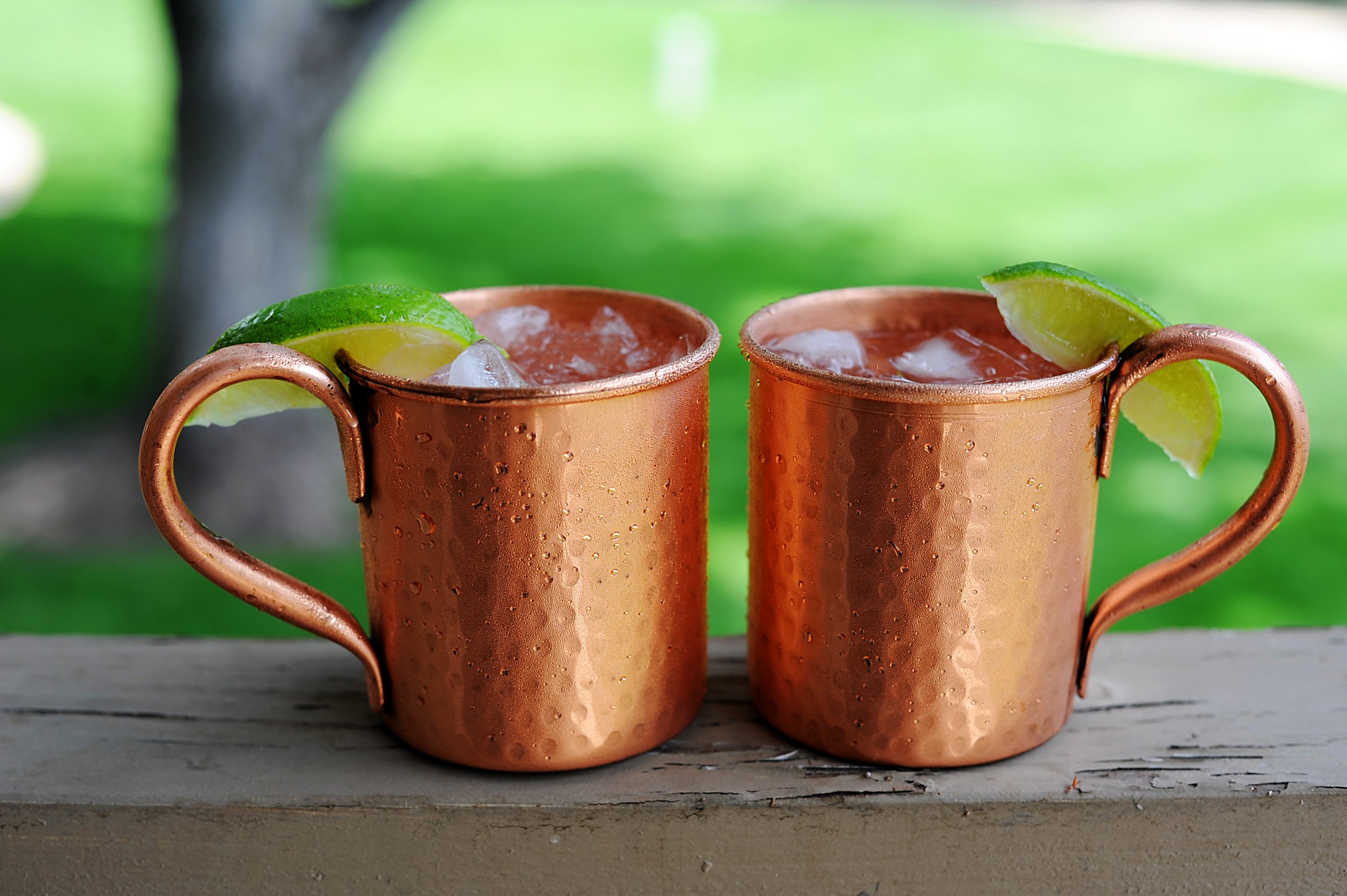 Alchemade 100% Pure Hammered Copper Mug Set - Set of 2 14 Oz Cups For Moscow Mules, Cocktails, Or Your Favorite Beverage - Keeps Drinks Colder, Longer