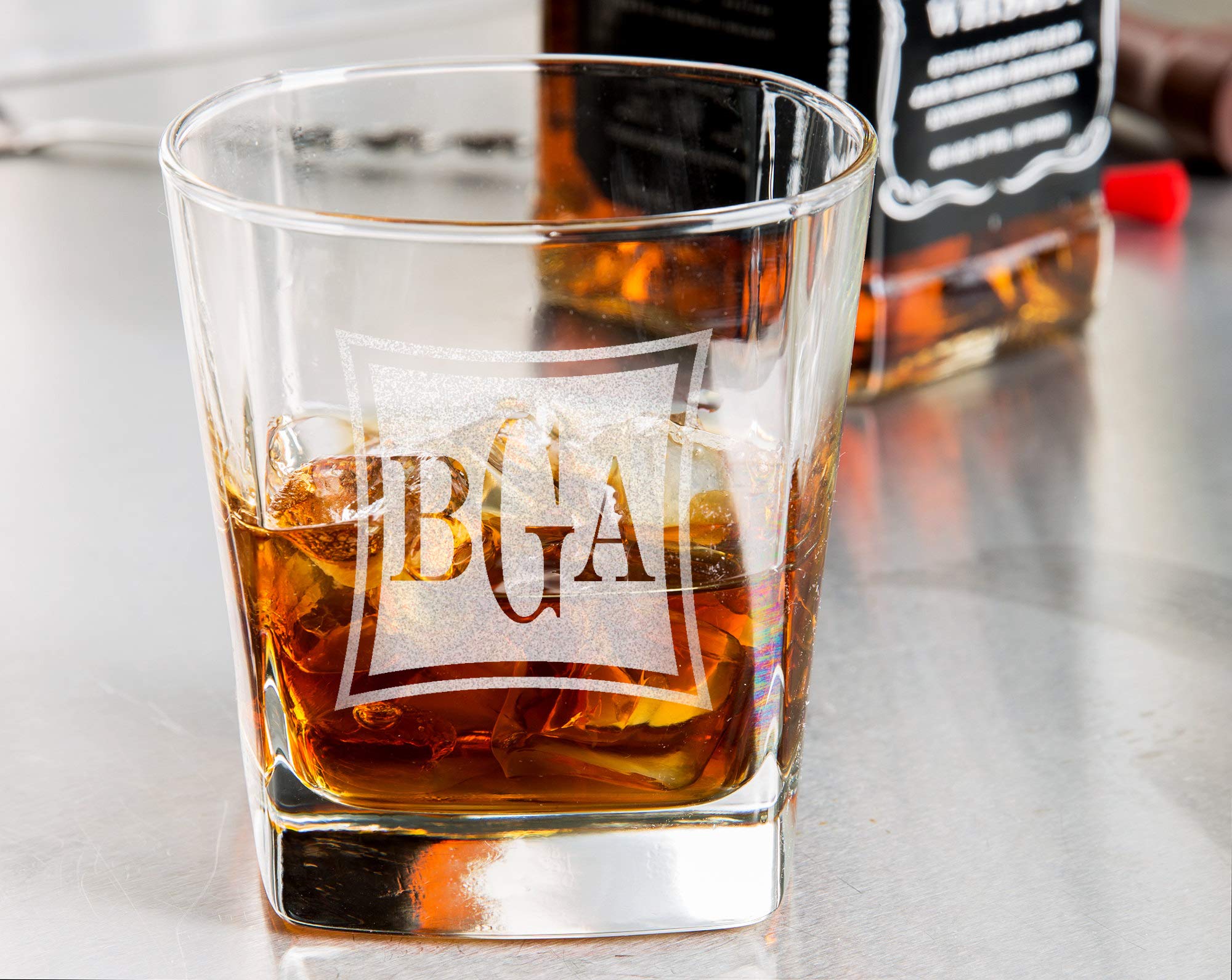 Custom Whiskey Monogram Wreathe Bourbon Rock Glasses Engraved Scotch Glass for Dad Birthday Fathers Day Gift Groomsmen Husband Wedding Gifts for Her