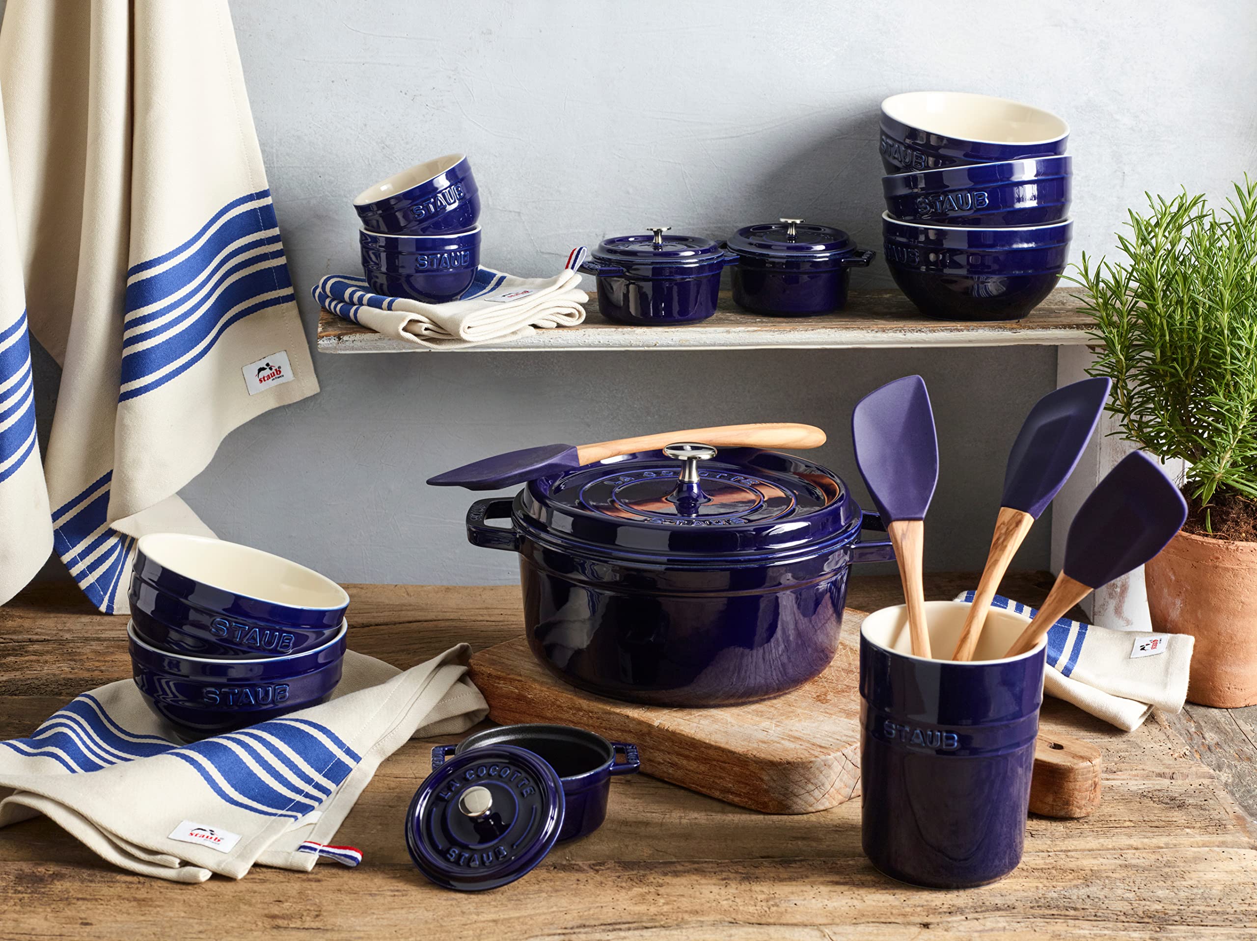 STAUB Ceramics Universal Bowl, 6.5-inch, Dark Blue, 1 Count (Pack of 1)