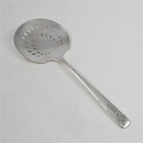 Milady by Community, Silverplate Tomato/Flat Server