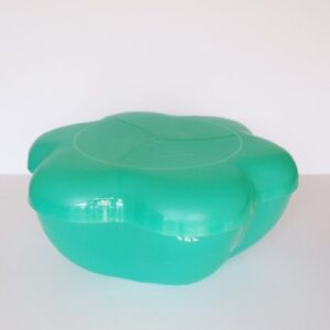 tupperware chip n dip set with dip bowls 1.5 gallon laguna green