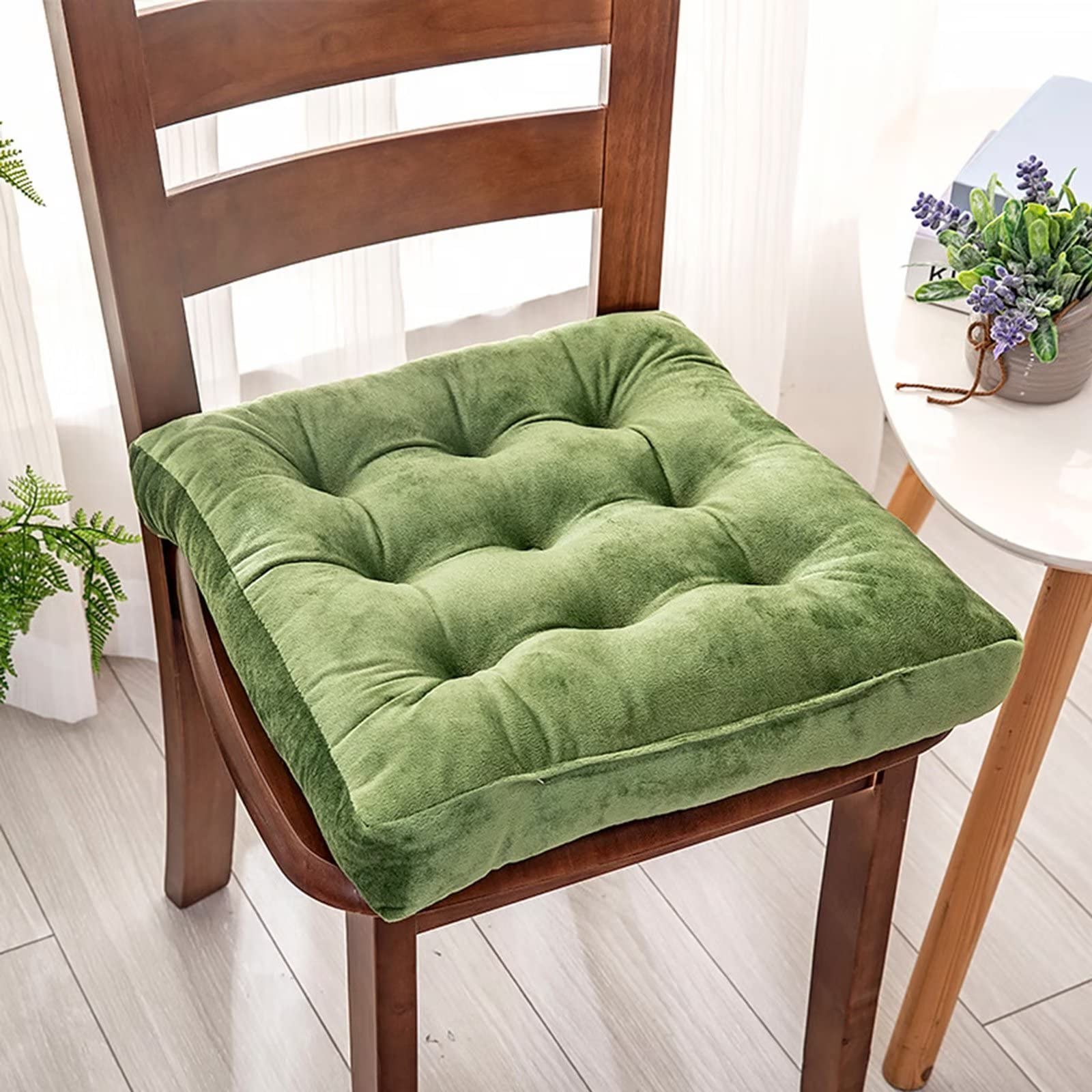 ZIBENE Velvet Seat Cushions 20x20, Extra Thick Dining Chair Cushions, Chair Pads and Cushions Single Square, Indoor Seat Cushions for Dining Chairs Soft Velvet Fabric, Skin-Friendly Green