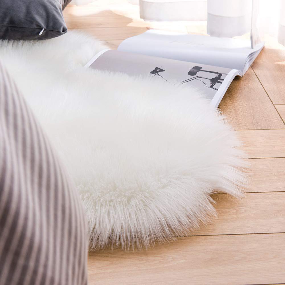 XingMart Sheepskin Faux Fur Rugs Luxury Fluffy Floor Carpet for Bedroom Bedside Living Room Area Rug Baby Nursery Room Decor Rug, Rectangle 3 x 5 ft, White