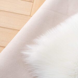 XingMart Sheepskin Faux Fur Rugs Luxury Fluffy Floor Carpet for Bedroom Bedside Living Room Area Rug Baby Nursery Room Decor Rug, Rectangle 3 x 5 ft, White