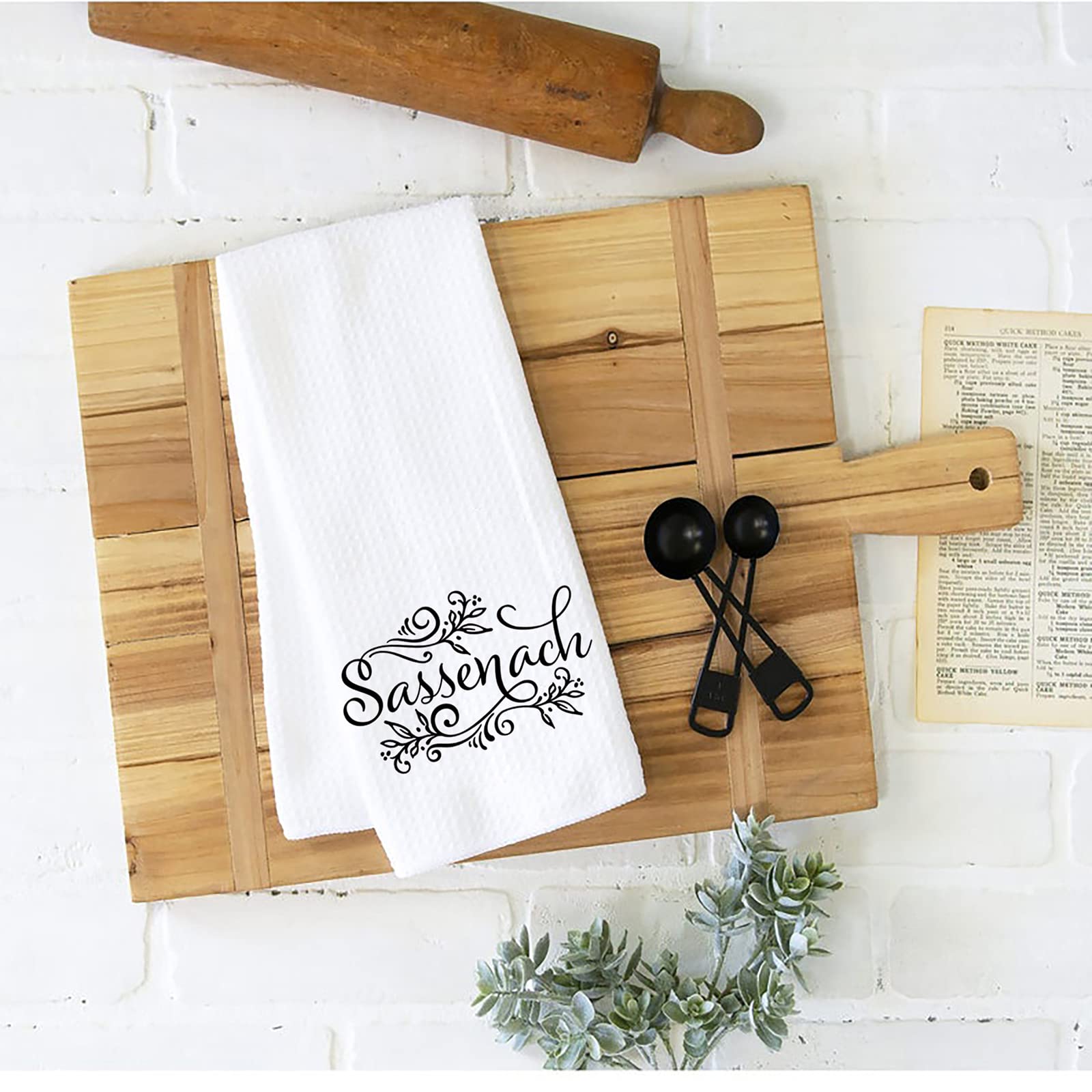 WCGXKO Outlander Inspired Sassenach Decorative Flour Sack Kitchen Decor Kitchen Towels (Sassenach Towel)