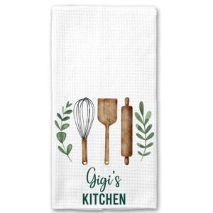 DiandDesignGift Gigi's Kitchen Towel - Tea Towel Kitchen Decor - Gigi's Kitchen Soft and Absorbent Kitchen Tea Towel - Decorations House Towel - Kitchen Dish Towel Gigi's Birthday Gift