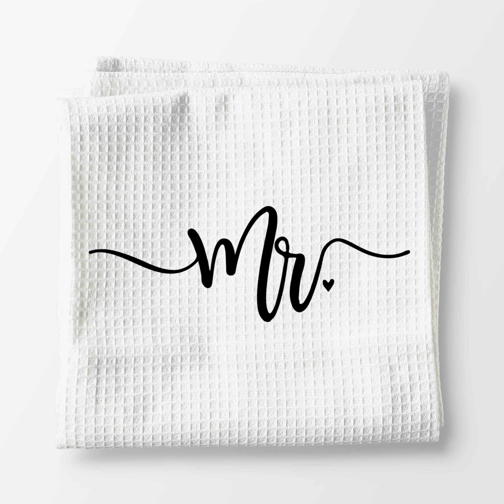 Voatok Mr. & Mrs.Minimalist White Bath Towel, Couples Gifts Set of 2 Decorative Towels,Gifts for Husband Wife Newlyweds