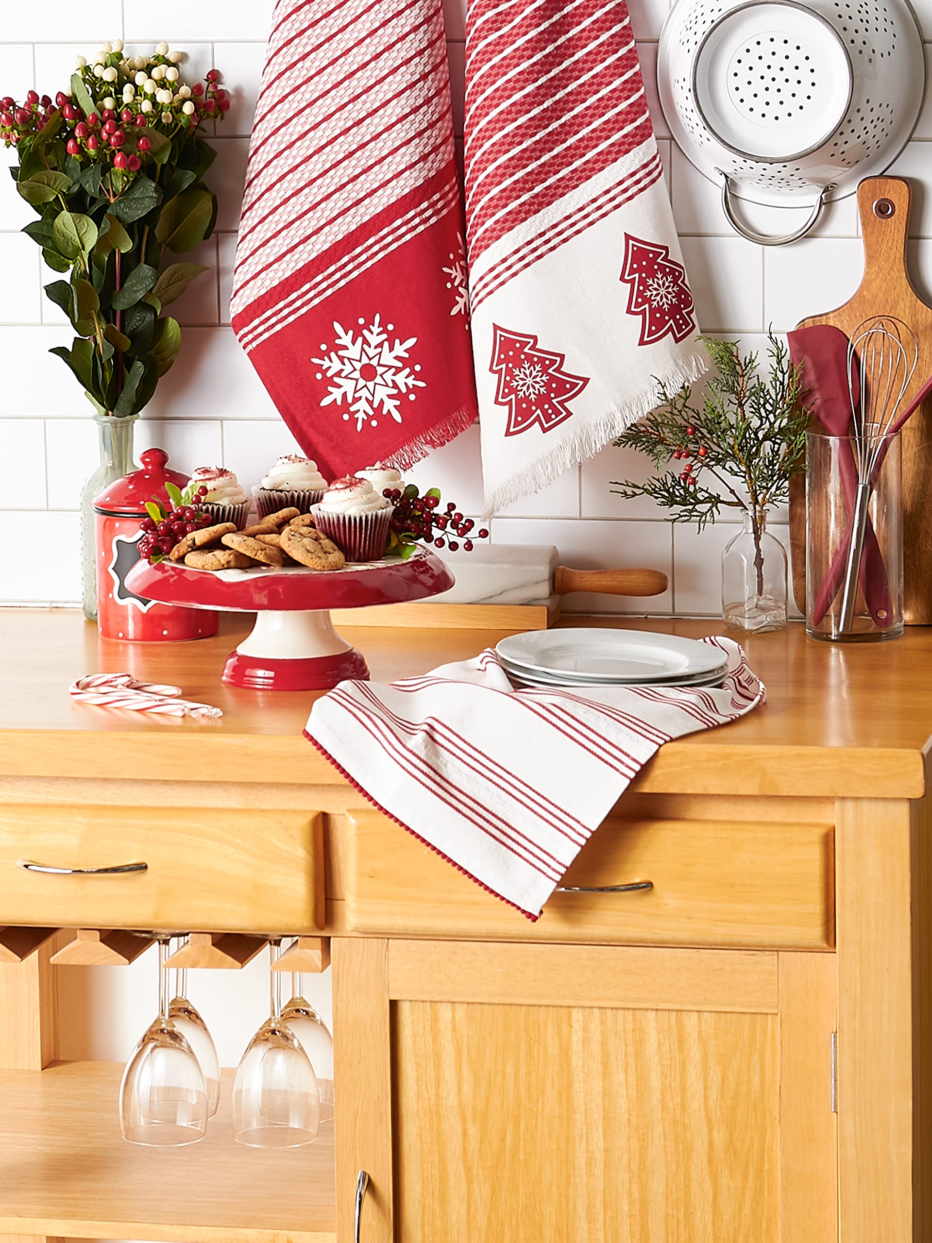 DII Nordic Christmas Collection Plaid & Stripes, Holiday Dish Towels, Kitchen Towel Set, 18x28, Red Stripes, 3 Count