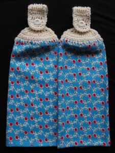 the pioneer sweet rose blue with red flowers hanging kitchen towels - set of 2