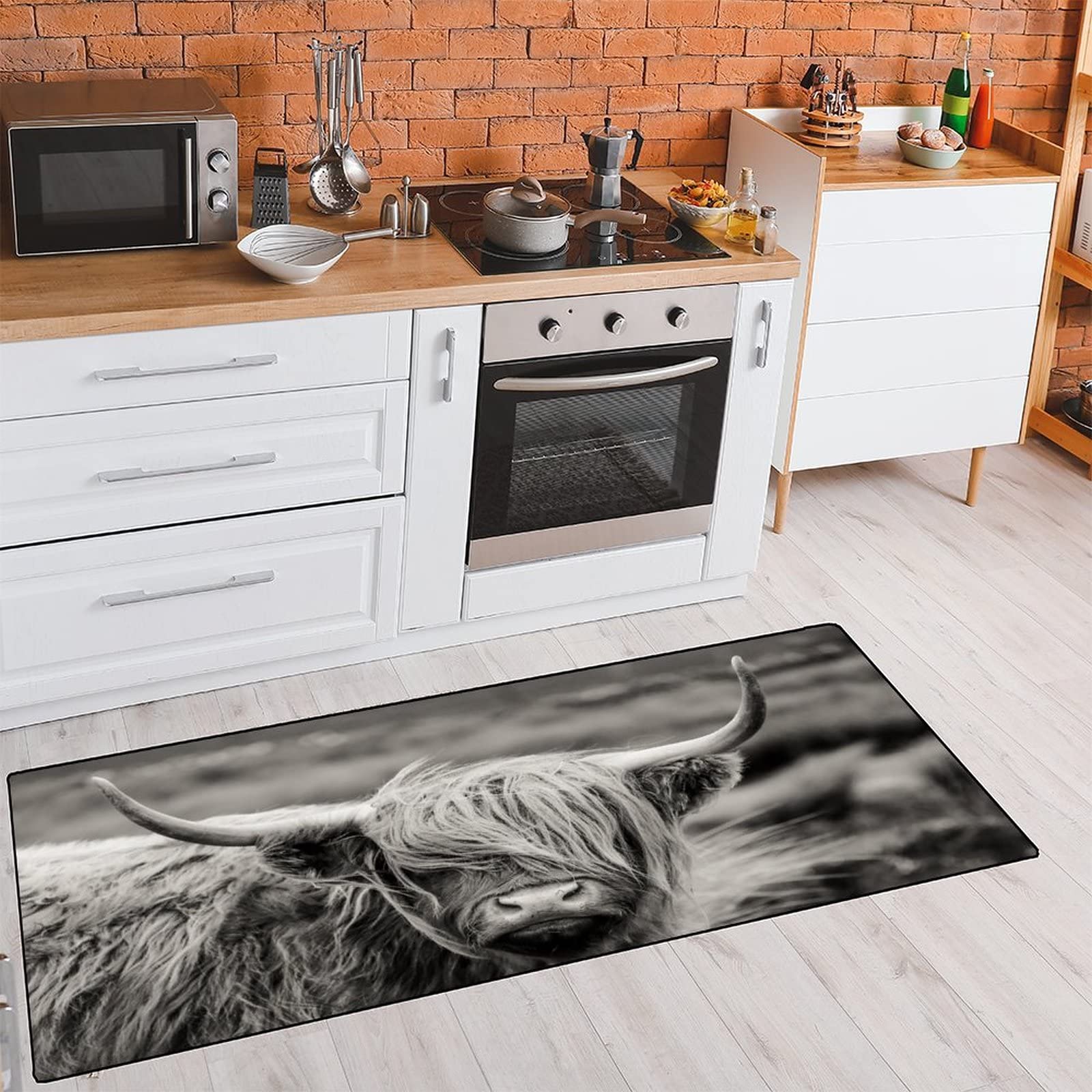 TsyTma Retro Highland Cattle Kitchen Rug Western Farm Kitchen Floor Mats Washable Non-Slip Rug Runner Laundry Room Home Decor 39"x20"