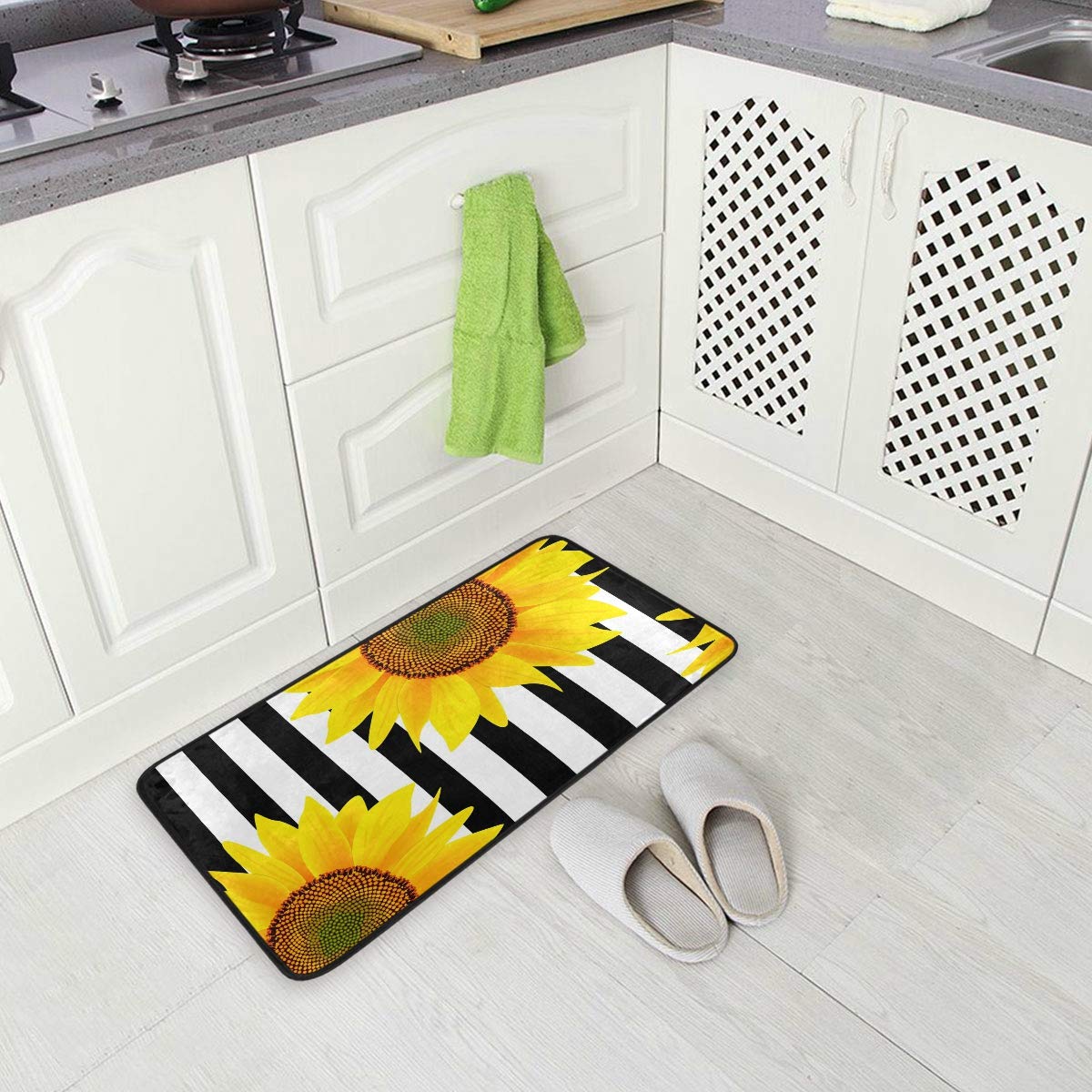 susiyo Kitchen Mat Sunflowers on Black and White Striped Kitchen Rug Mat Anti-Fatigue Comfort Floor Mat Non Slip Oil Stain Resistant Easy to Clean Kitchen Rug Bath Rug Carpet for Indoor Outdoor Door