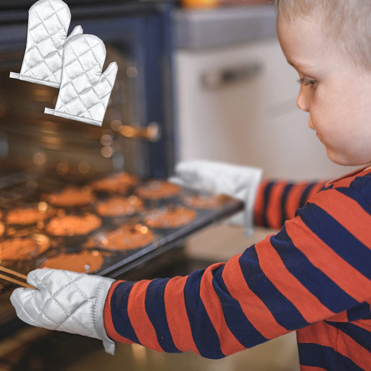 DOERDO 3 Pack Kid Oven Mitts for Children Heat Resistant Kitchen Mitts and Hot Pads, Great for Cooking Baking, Age 4-12 (7"x4.7", Silver)