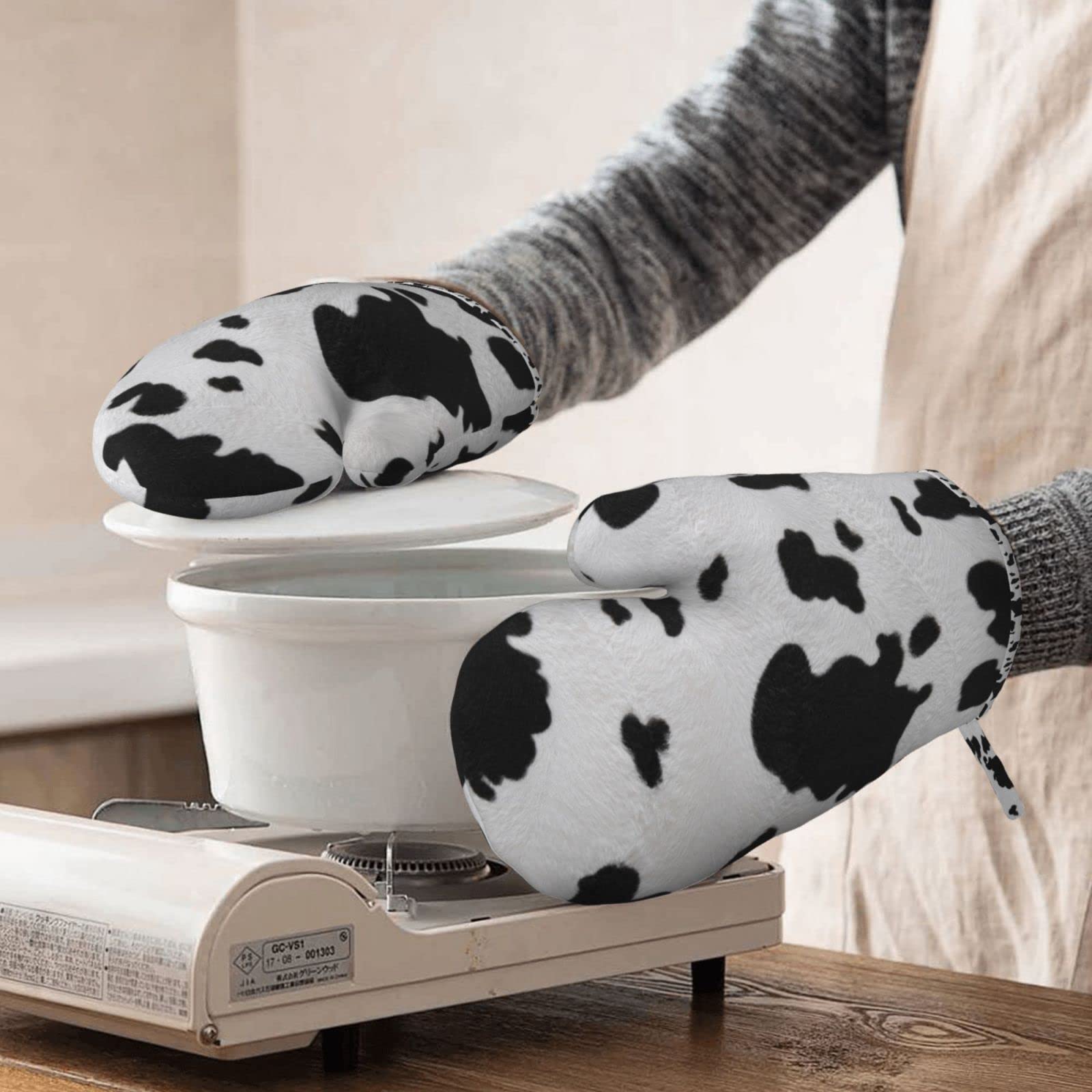 Pattern of Dairy Cow Skin Heat and Slip Resistant Silicone Oven Mitts, Soft Cotton Lining, Waterproof, Long Flexible Thick Gloves for Cooking