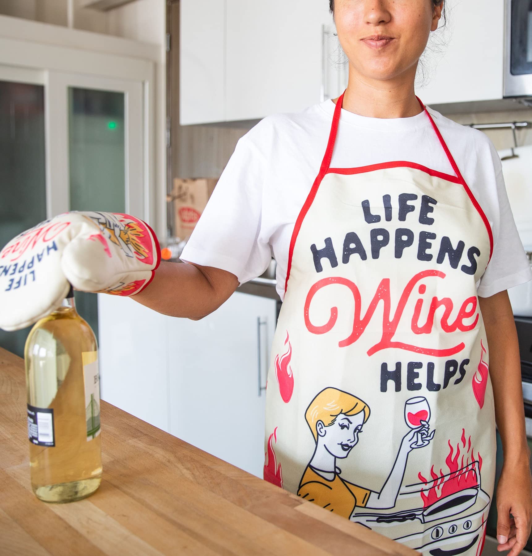 Life Happens Wine Helps Funny Cooking Drinking Wine Lover Kitchen Accessories Funny Graphic Kitchenwear Funny Wine Novelty Cookware Multi Oven Mitt