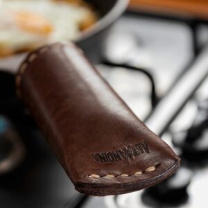 Alta Andina Leather Skillet Handle Cover | Hand Stitched, Vegetable Tanned Leather Hot Handle Holder for Cast Iron Skillets & Cookware (Brown – Café)