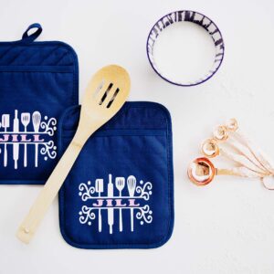 Personalized Pot Holder Blue Pocket Mitt Gift for Newlywed Kitchen Present for Women Set of 2 (Blue)