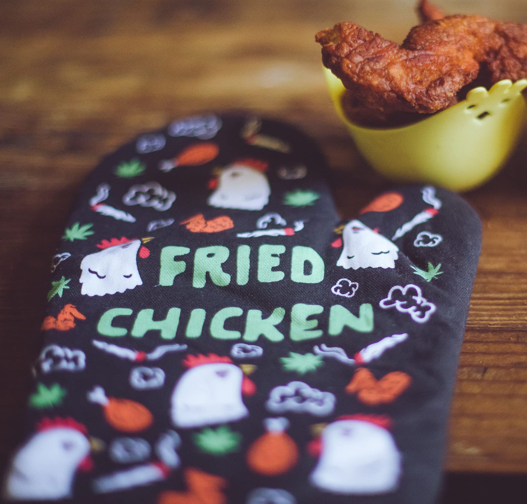 Fried Chicken Oven Mitt Funny 420 Pot Weed Marijuana High Chef Cooking Glove Funny Graphic Kitchenwear 420 Funny Animal Novelty Cookware Black Oven Mitt