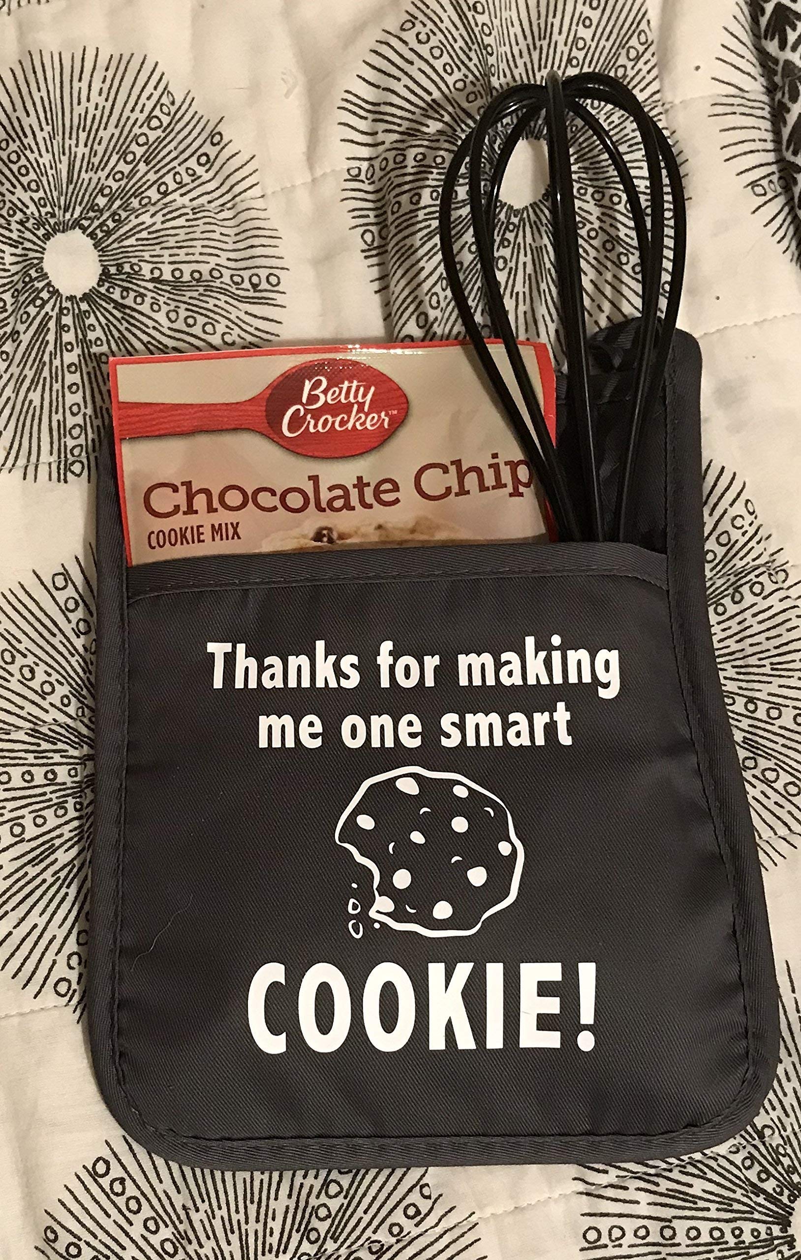 One Smart Cookie Teacher Gifts, HTV Potholder, Hostess Gifts, Oven Mitt, Christmas gift, Teacher appreciation gift, Baker gift, Vinyl potholder, End of Year Gift