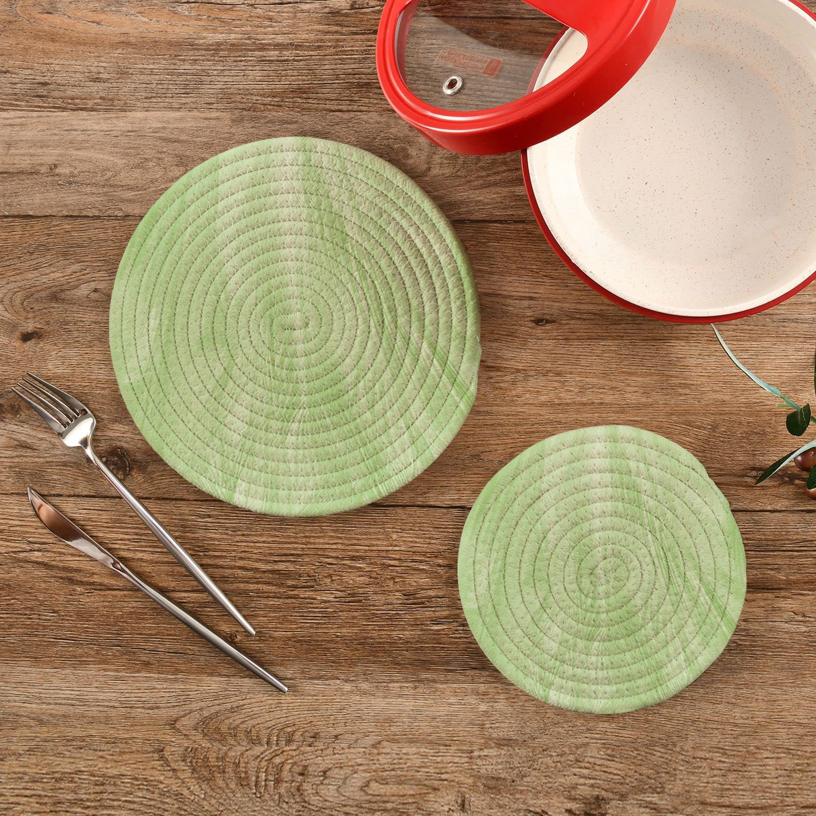 Kigai Green Feather Pot Holder Set of 2,Heat Resistant Round Cotton Hot Pads Table Mats Trivets for Hot Dishes/Pot/Bowl/Teapot/Hot Pot Holders,7 Inch + 9 Inch