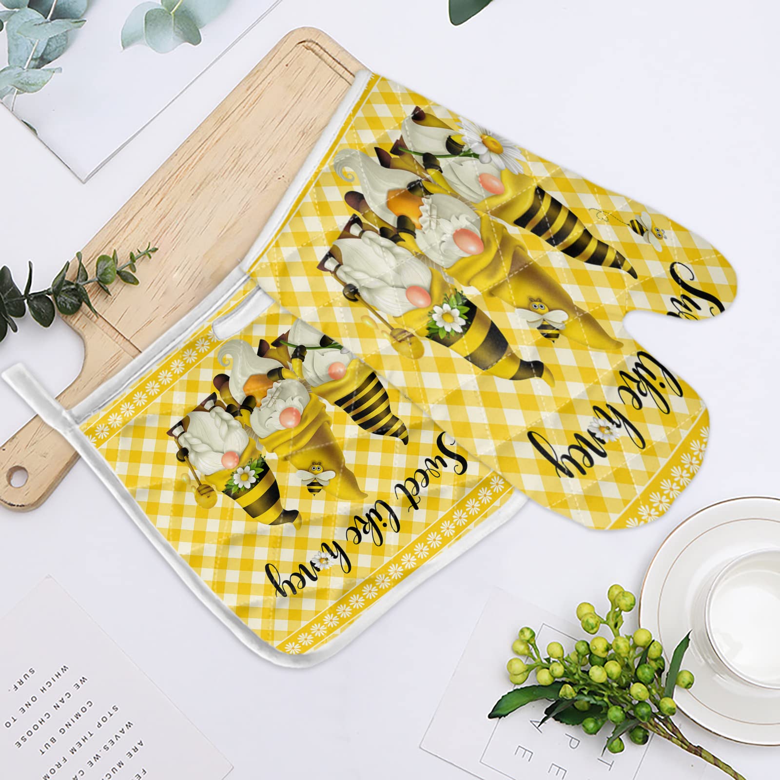 Kitchen Oven Gloves Bee Honey Gnomes Daisy Flower Oven Mitts Pot Holder Set Yellow White Buffalo Plaid Hot Pad Sets for Kitchen BBQ Cooking Baking Grilling Heat Resistance 12 x 6 inch + 8 x 8 inch