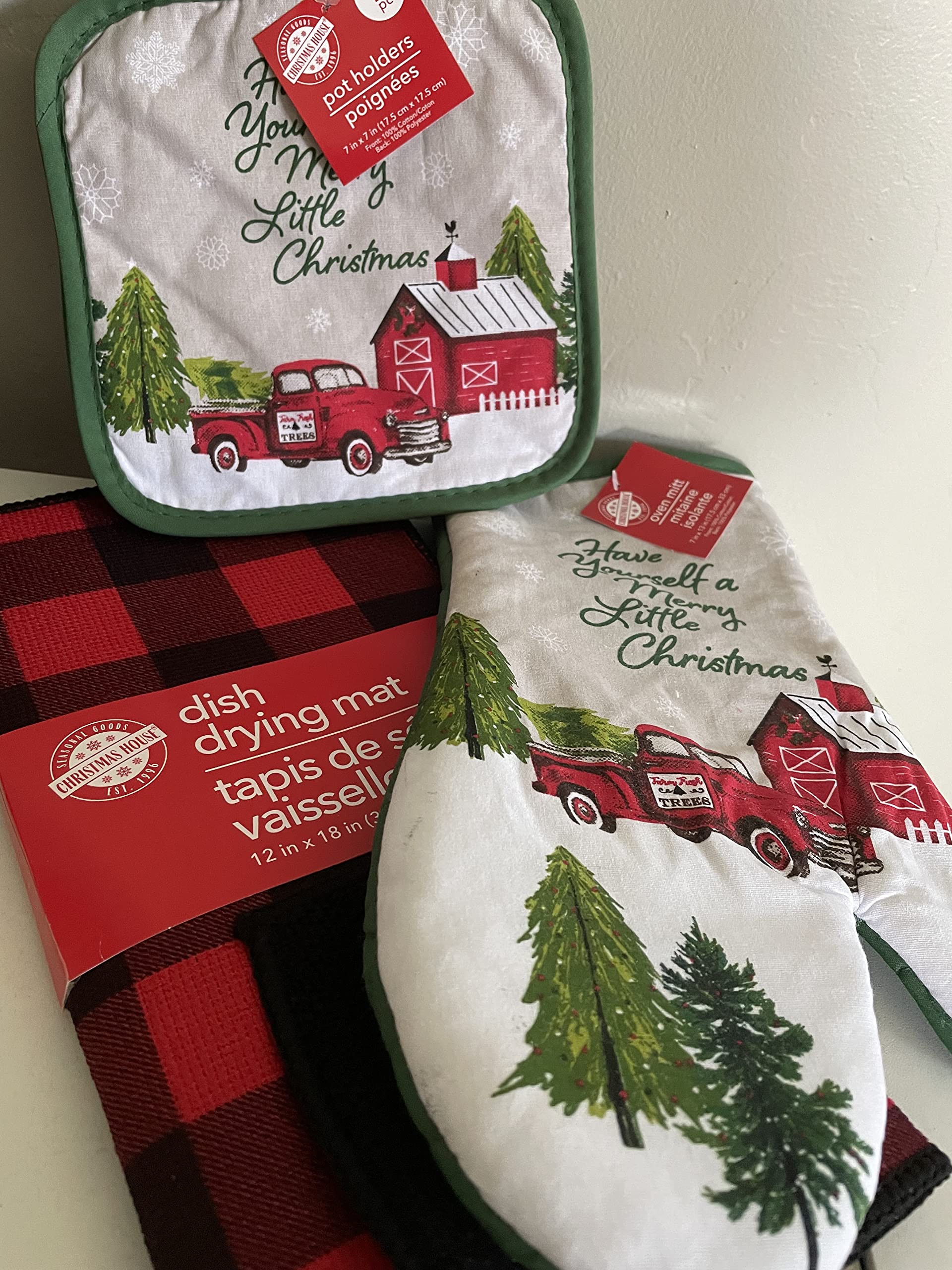 Christmas Time Have Yourself A Merry Little Christmas 4 Piece Kitchen Set: 1 Dish Drying Mat, 2 Potholders, 1 Oven Mitt