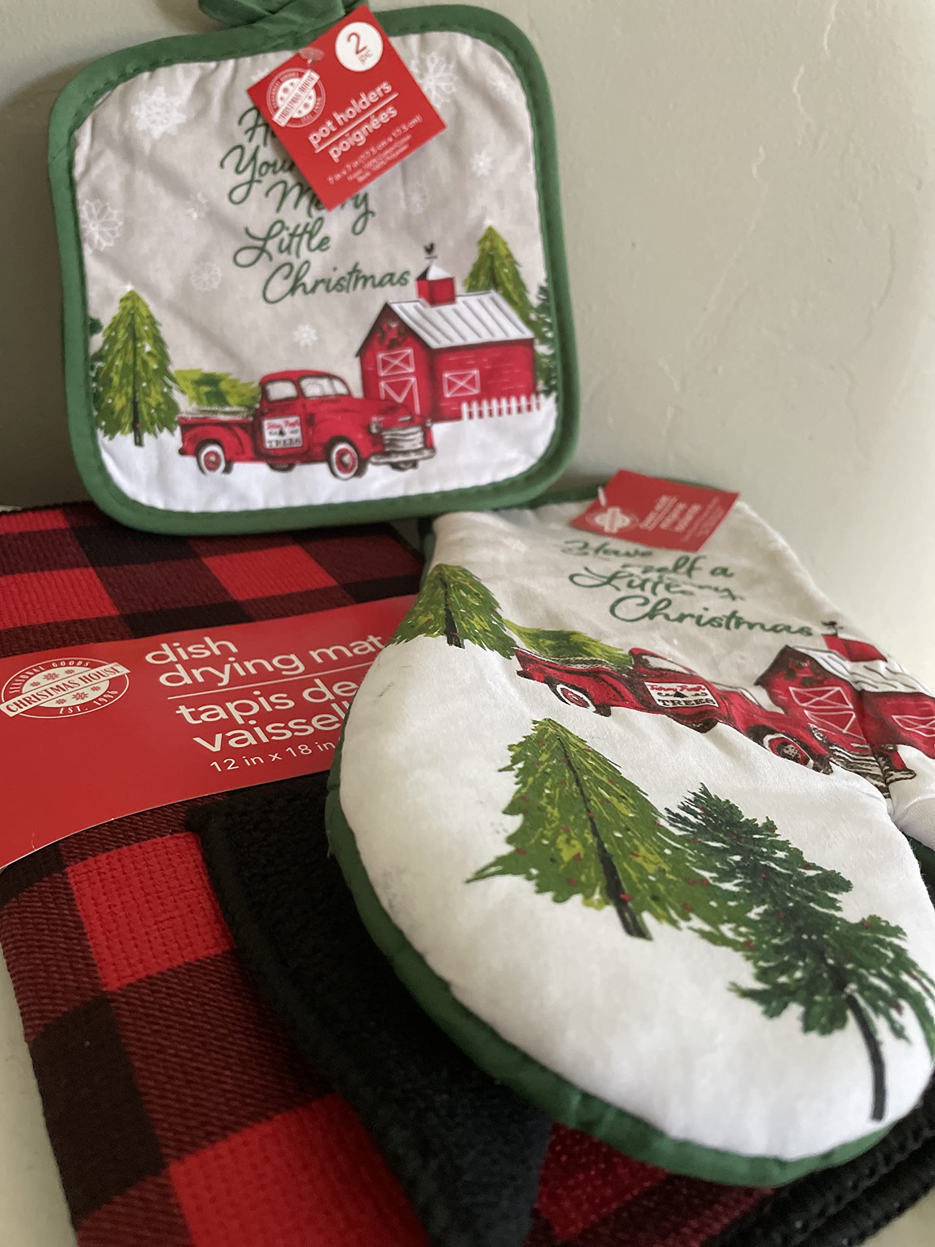 Christmas Time Have Yourself A Merry Little Christmas 4 Piece Kitchen Set: 1 Dish Drying Mat, 2 Potholders, 1 Oven Mitt