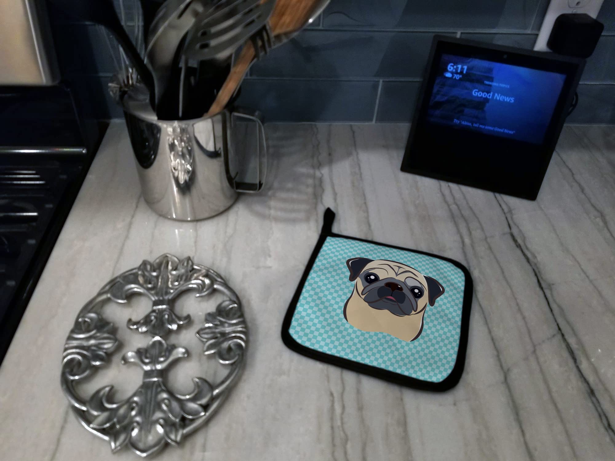 Caroline's Treasures BB1200PTHD Checkerboard Blue Fawn Pug Pair of Pot Holders Kitchen Heat Resistant Pot Holders Sets Oven Hot Pads for Cooking Baking BBQ, 7 1/2 x 7 1/2