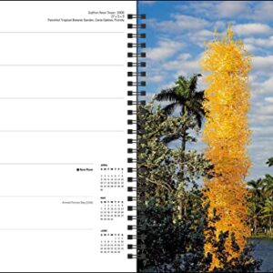 Chihuly 12-Month 2023 Weekly Planner Calendar