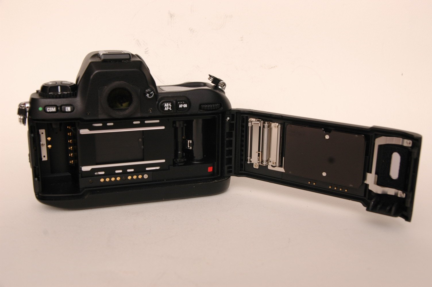 NIKON F100 35mm SLR Camera Body