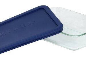 Pyrex 3-Cup Single Rectangular Food Storage Container with BPA-Free Lid, Non-Toxic, Tempered Non-Pourous Glass, Microwave, Dishwasher, Freezer and Oven Safe, Blue