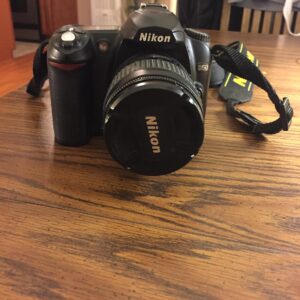 Nikon D50 6.1MP Digital SLR Camera with 28-80mm f3.3-5.6G AF Nikkor Zoom Lens