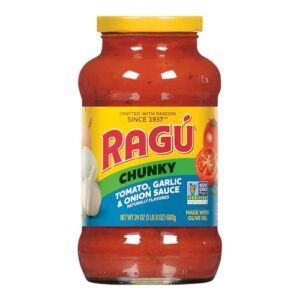 ragu chunky tomato, garlic and onion pasta sauce, made with olive oil, diced tomatoes, delicious garlic and onions, and italian herbs and spices, 24 oz