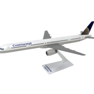 Flight Miniatures Continental (91-10) Boeing 757-300 1:200 Scale - Plastic Snap-Fit Model Airplane - Collectible Replica of Continental Airlines Aircraft Part #ABO-75730H-003