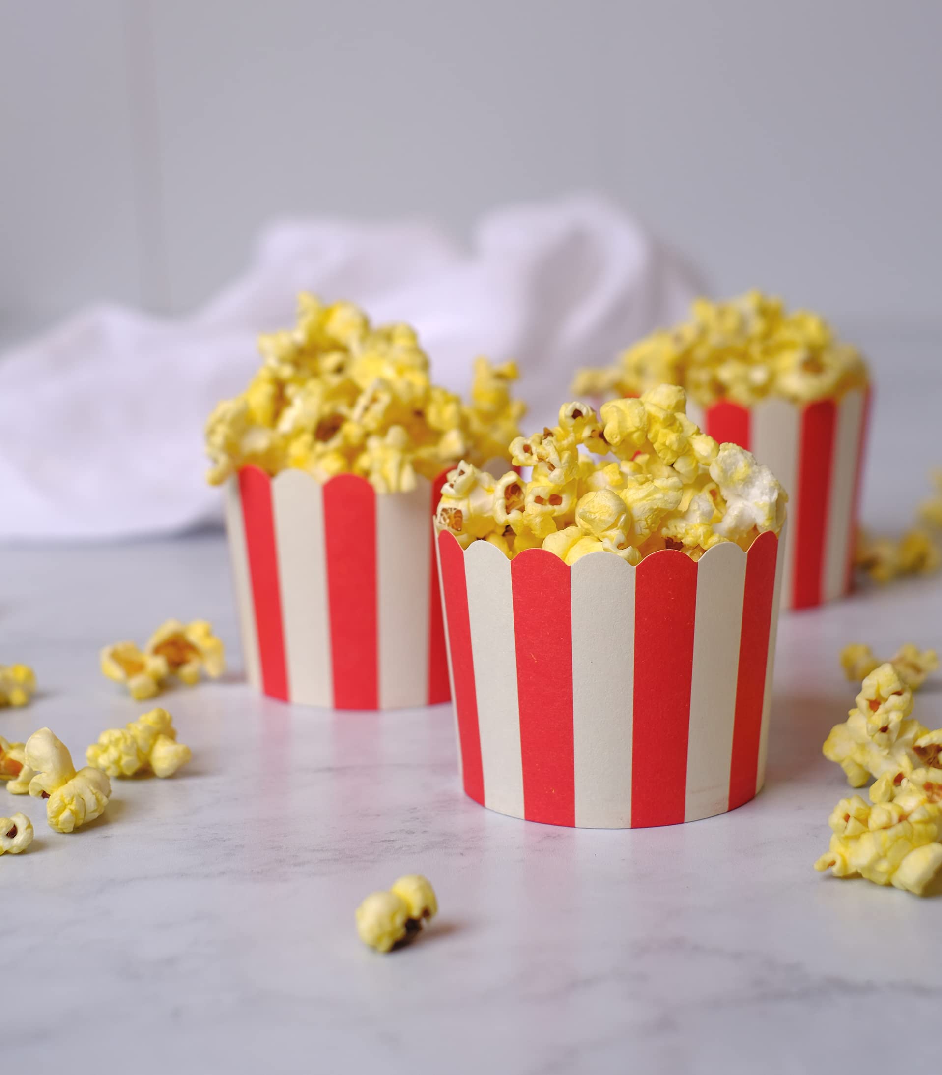 Amish Country Popcorn | 6 lbs Bag | Red Popcorn Kernels | Old Fashioned, Non-GMO and Gluten Free (Red - 6 lbs Bag)