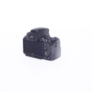 Sony Alpha SLT-A33 Digital Camera with Translucent Mirror Technology and 3D Sweep Panorama (Camera Body only) (Black)