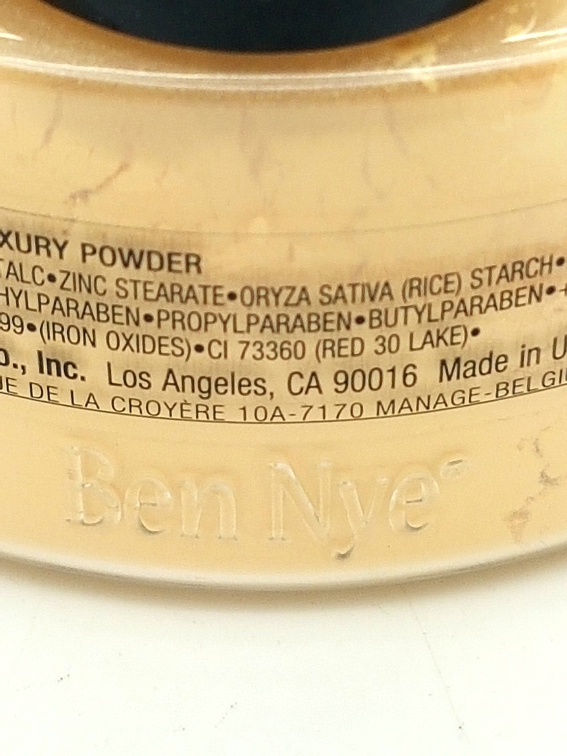 Ben Nye Luxury Powders - Banana 1.5oz