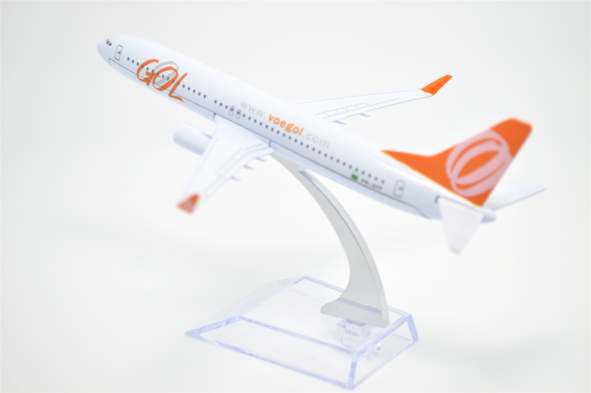 TANG DYNASTY(TM) 1:400 16cm B737-800 GOL Airlines Metal Airplane Model Plane Toy Plane Model