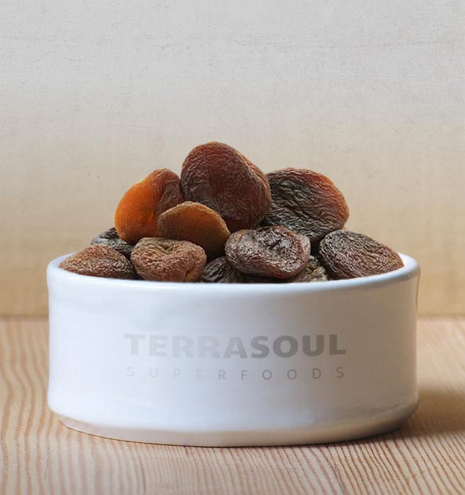 Terrasoul Superfoods Organic Apricots, 2 Lbs, Unsulphured, No-Added Sugar, Sweet and Tangy Delights for Snacking, Baking, and Vibrant Trail Mixes