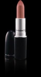 mac lustre lipstick - hug me - neutral flesh pink