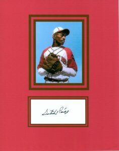 kirkland satchel paige 8 x 10 autograph photo on glossy photo paper