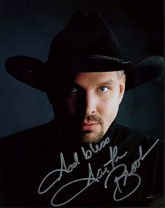 kirkland signature garth brooks 8 x 10 photo display autograph on glossy photo paper