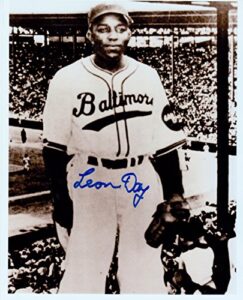 kirkland leon day 8 x 10 autograph photo on glossy photo paper