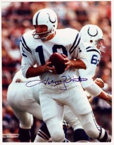 kirkland johnny unitas 8 x 10 autograph photo on glossy photo paper