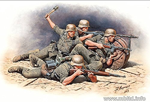 GERMAN INFANTRY, EASTERN FRONT BATTLE SERIES 5 FIGURES 1/35 MASTER BOX 35102